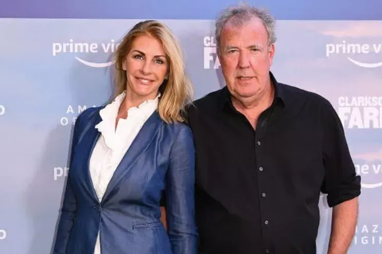 Lisa Hogan Age, Height, Weight, Net Worth, Career And Full Bio ...