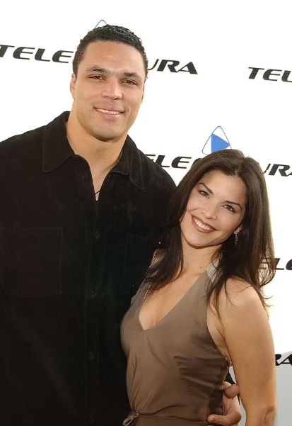 Tony Gonzalez's Ex-Wife, Age, Height, Weight, Career, Net Worth, And ...